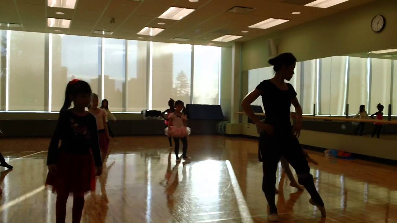 20140310 Curtsey Ballet - YouTube