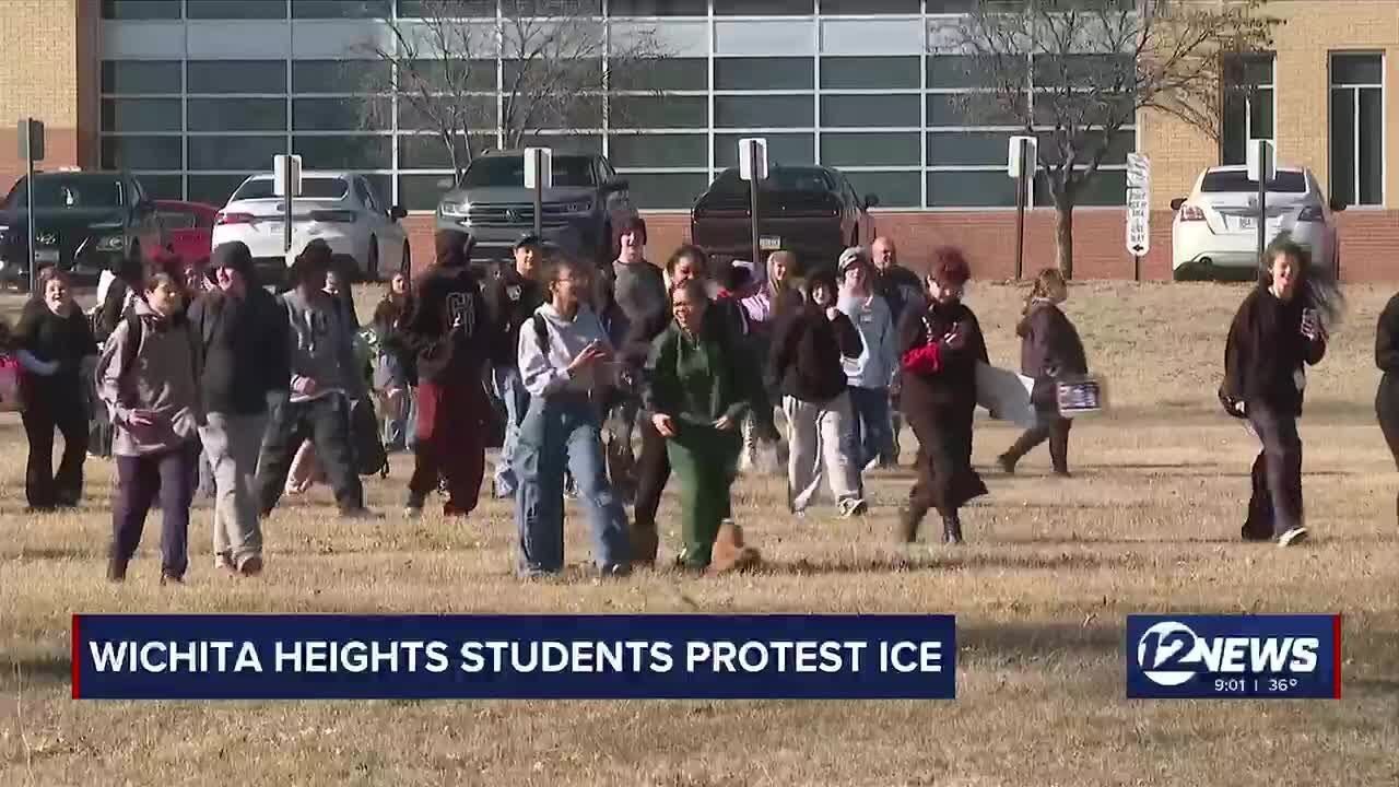 Wichita Heights HS students protest ICE - YouTube