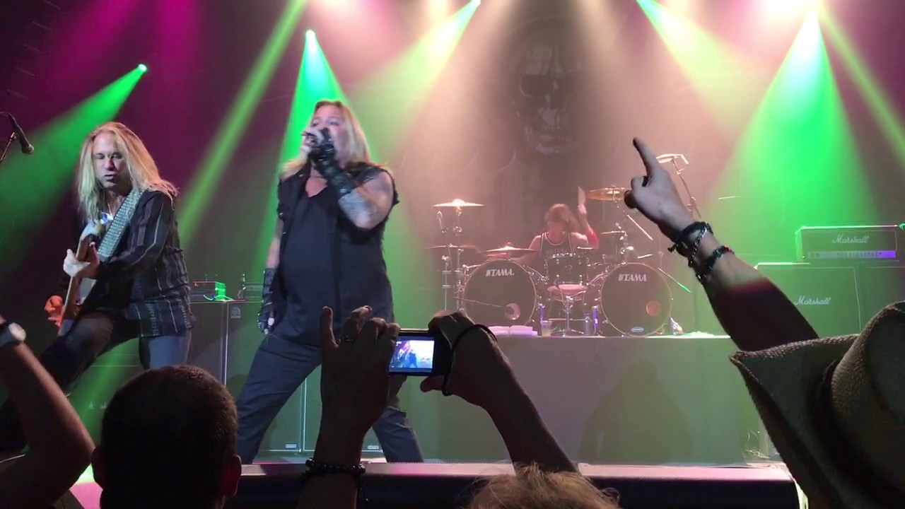 Vince Neil live in Biloxi,Mississippi on June 24,2017. - YouTube