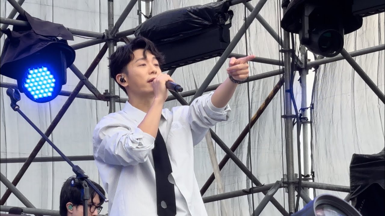 影片會曝光要從新調整//韋禮安 Weibird Wei -《世界上最重要的人》台東「東浪嘉年華」 - YouTube