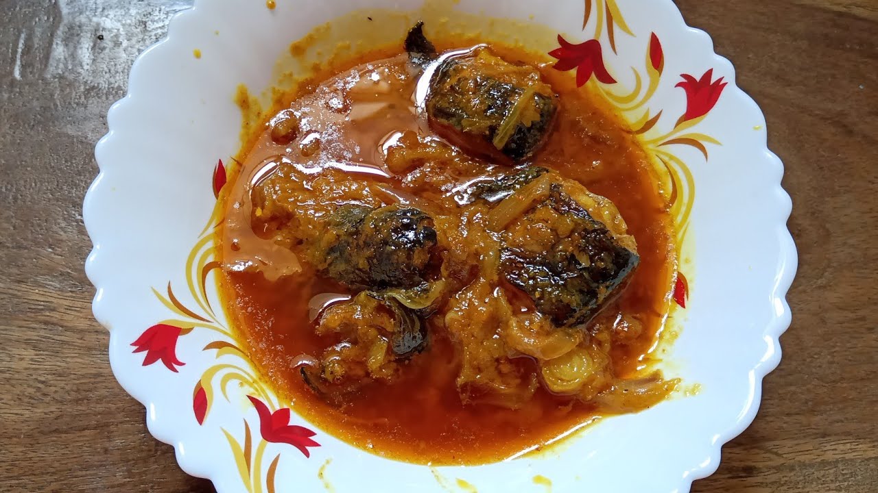 singi machher jhol || Bengali singi fish curry || শিং মাছের কারি - YouTube