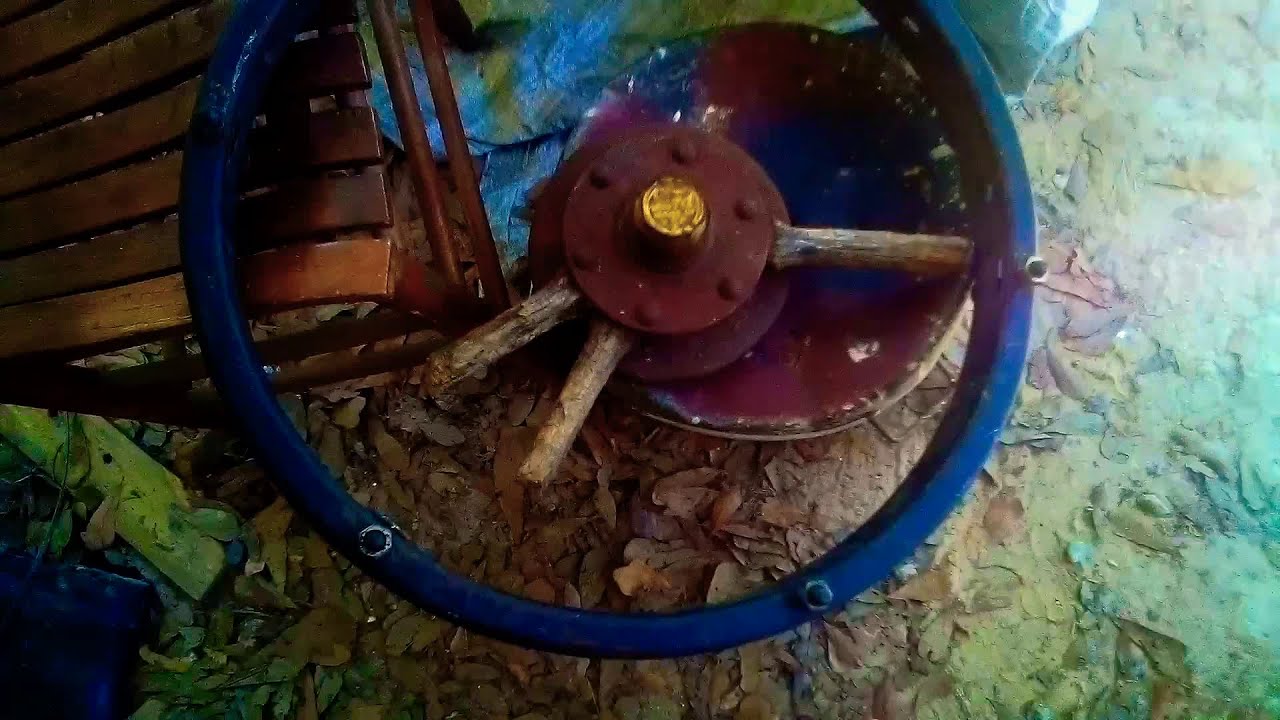 Model t wood spoke made easy - YouTube