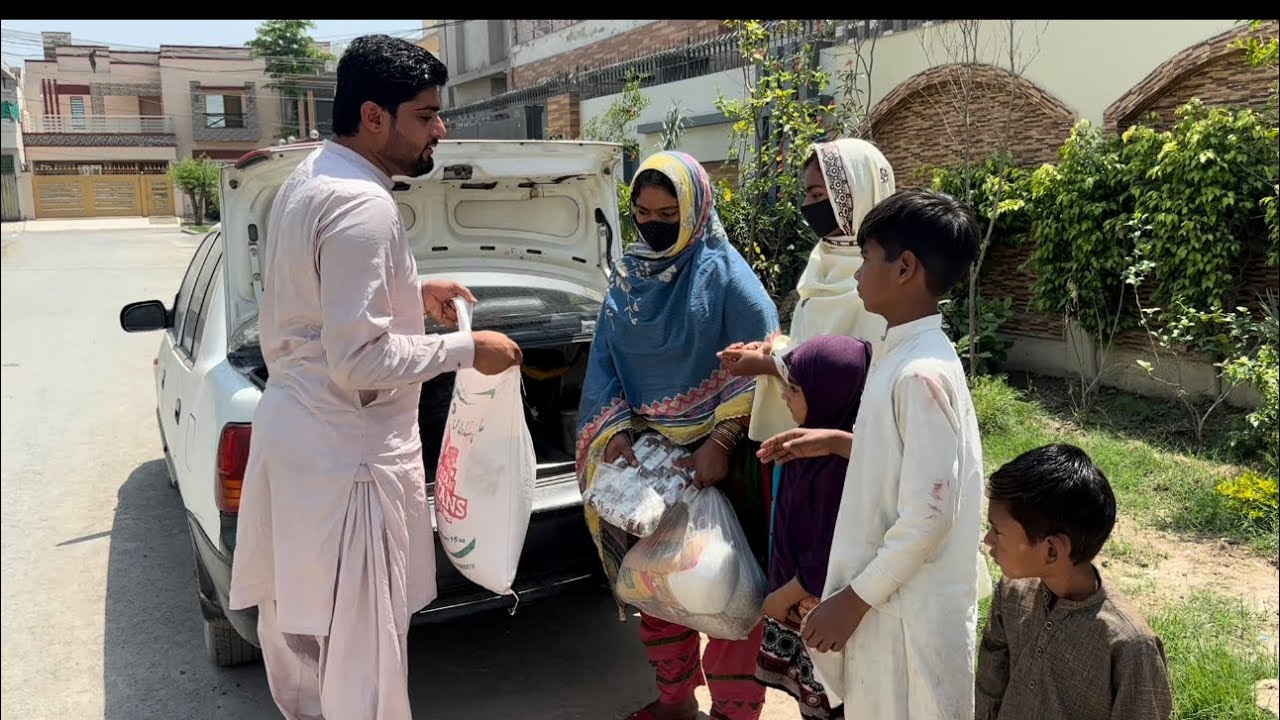 Distributed of poor people smile of poor children - YouTube