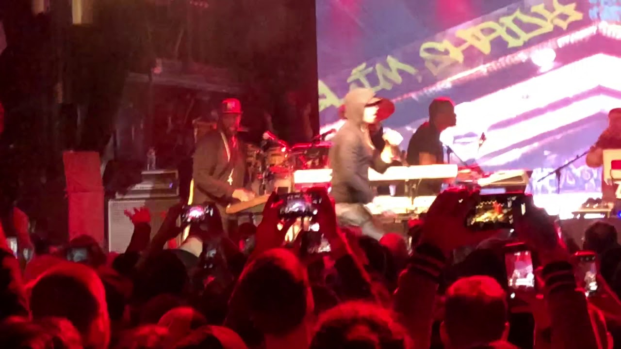 Eminem- White Trash Party - YouTube