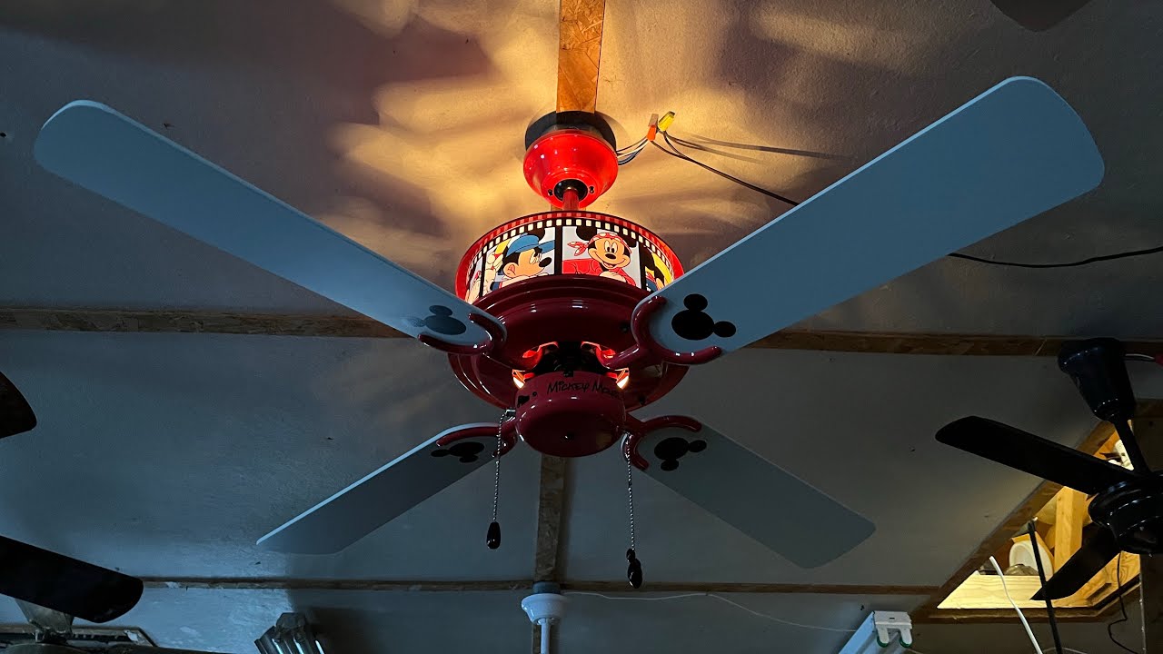 Madison Avenue Hollywood Mickey 44” Ceiling Fan - YouTube
