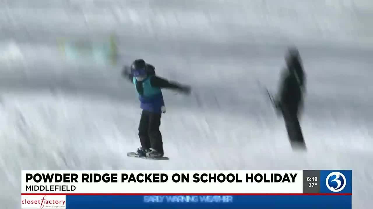 Powder Ridge busy on holiday - YouTube