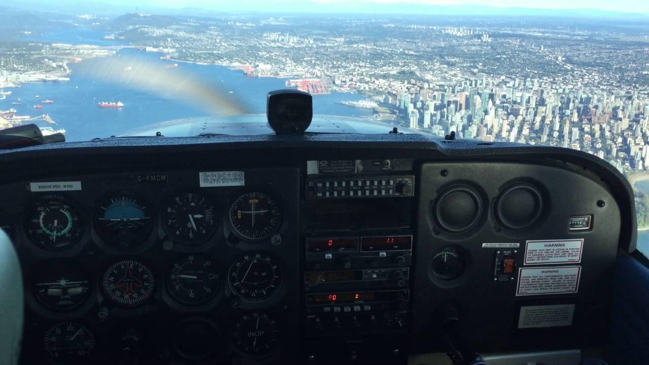 Vancouver to Powell River Flight - Over Downtown Vancouver - 14th ...