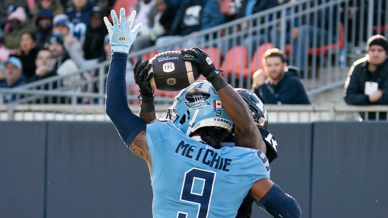 Headtop Touchdown from Bralon Addison! | CFL - YouTube