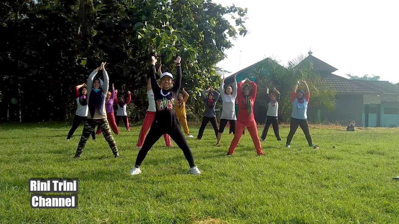 Senam Aerobik Terbaru | Mudah Dan Ringan - YouTube
