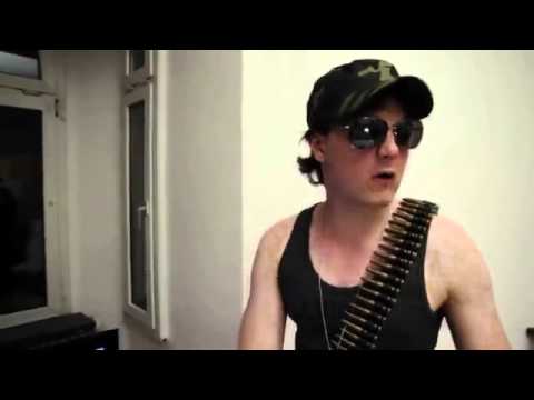 (Y-TITTY) Parodie Minirock Safarizeit