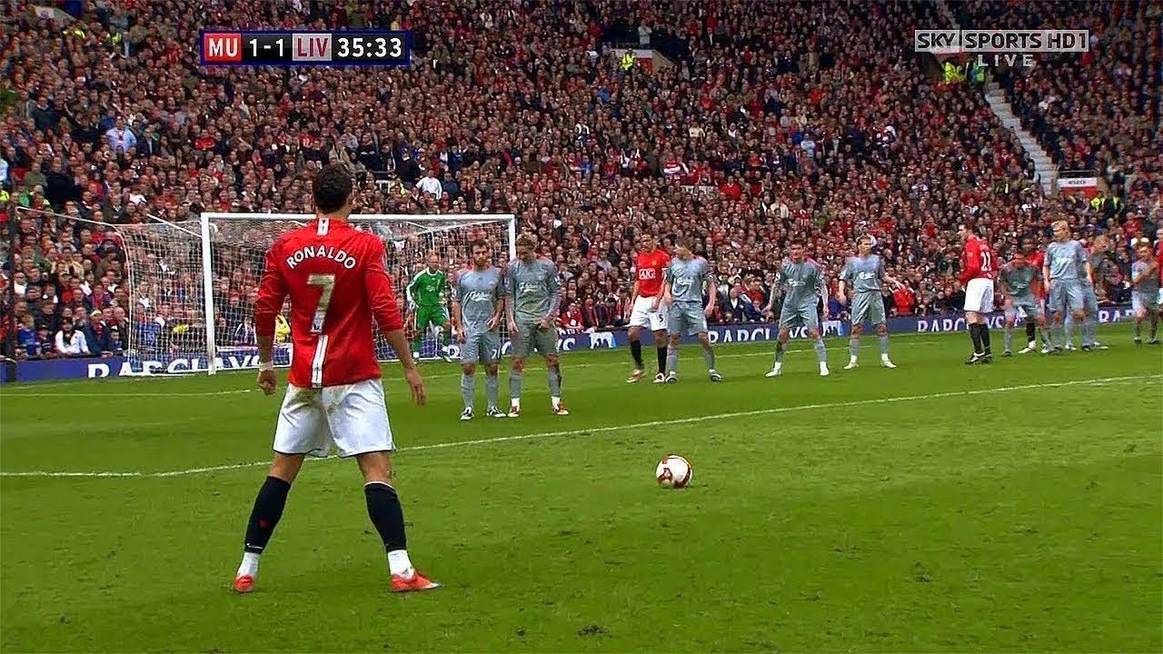 LEGENDARY Moments By Cristiano Ronaldo - YouTube