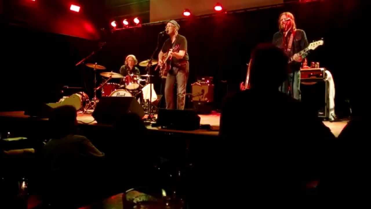 Marshall Crenshaw- Crying,Waiting,Hoping- Buddy Holly cover - YouTube