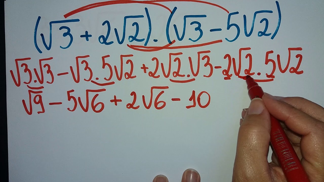 Utilizando a propriedade distributiva na multiplicação de radicais ...