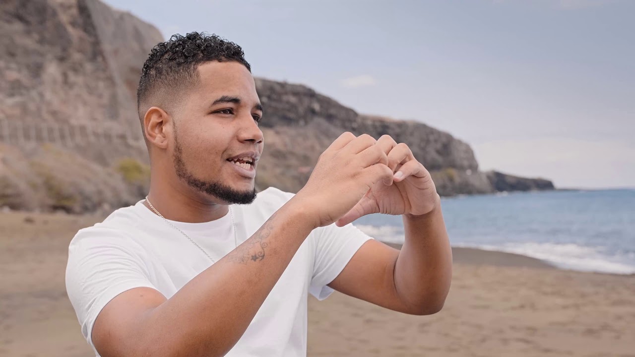 Andy - Soit Bien [Clip Officiel] - YouTube