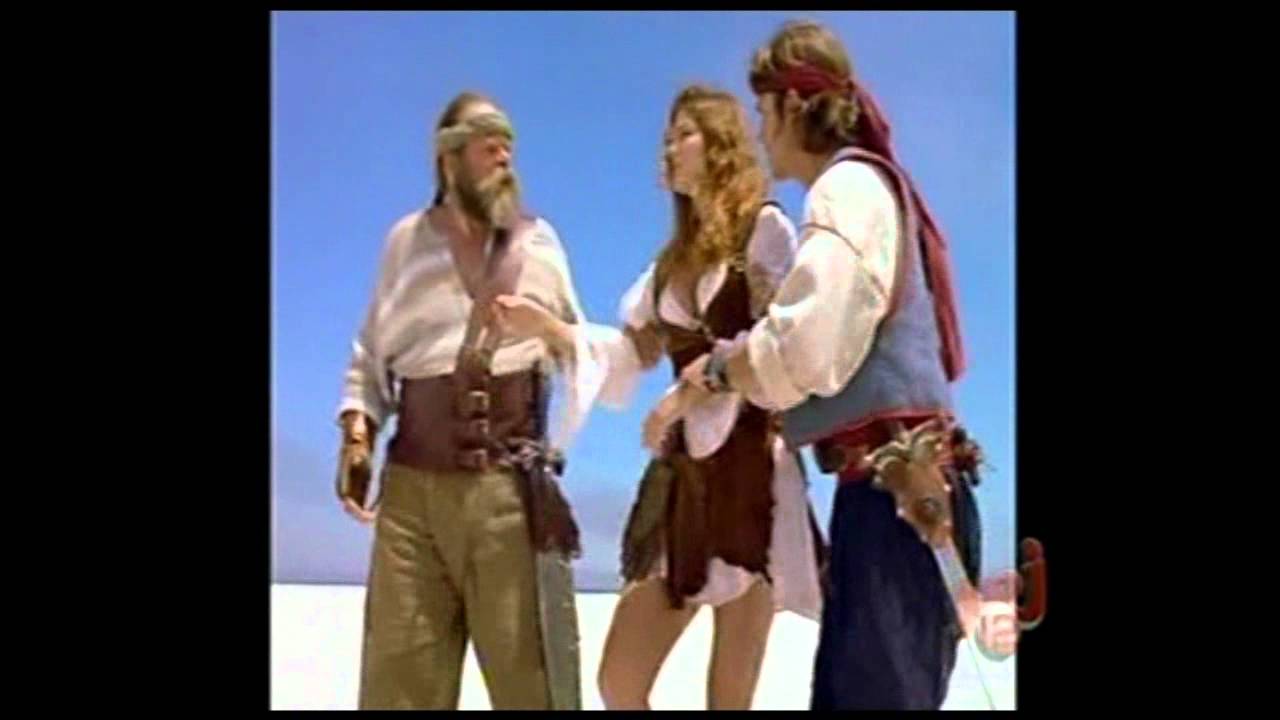 Sinbad et Doubar aide Maeve qui est blessée - YouTube