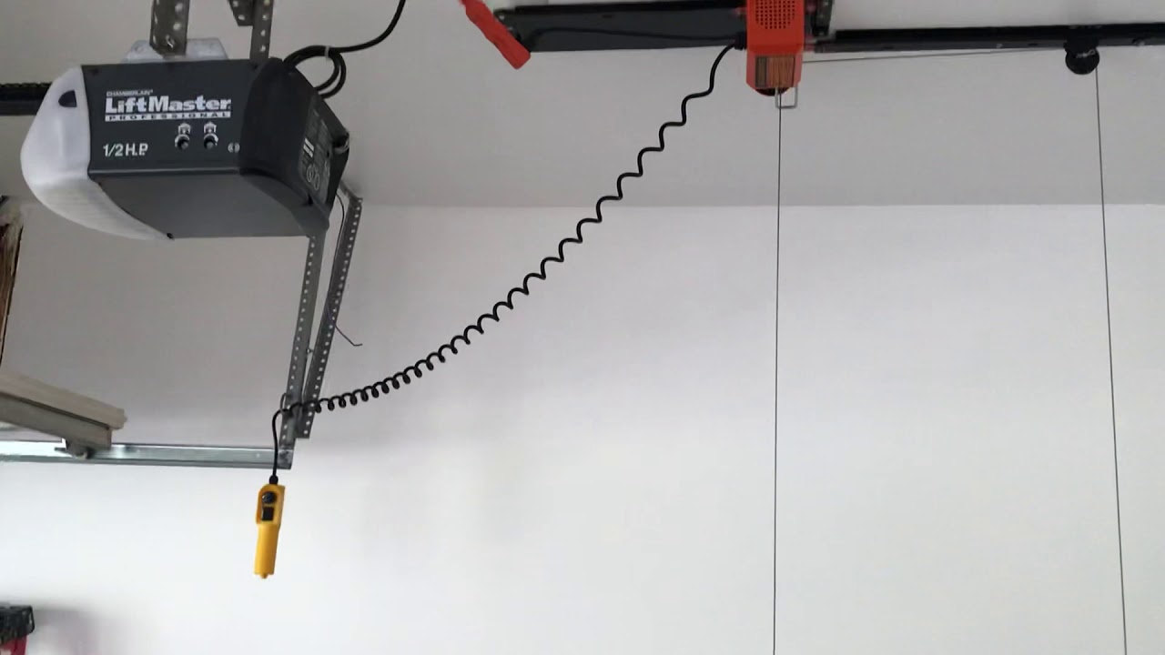 DIY : Otter portable fish house garage lift - YouTube