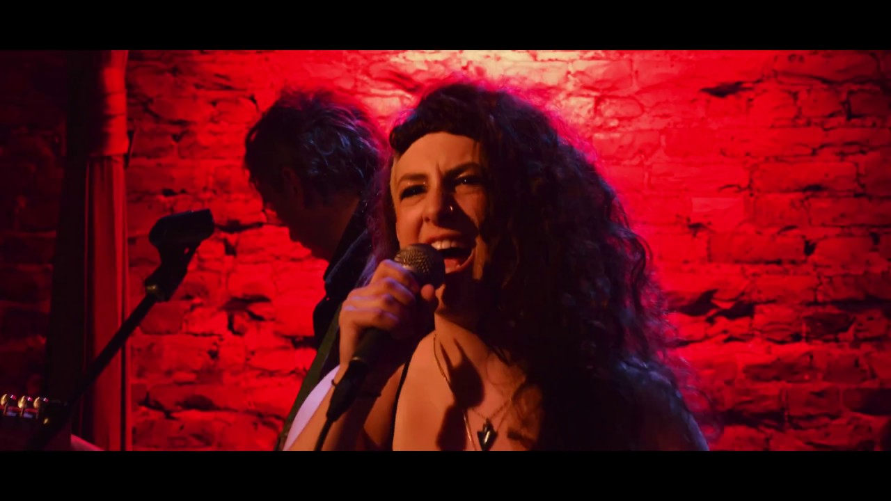 Sarah Wise sings The Modern Lovers' "I'm Straight" at Rockwood Music ...
