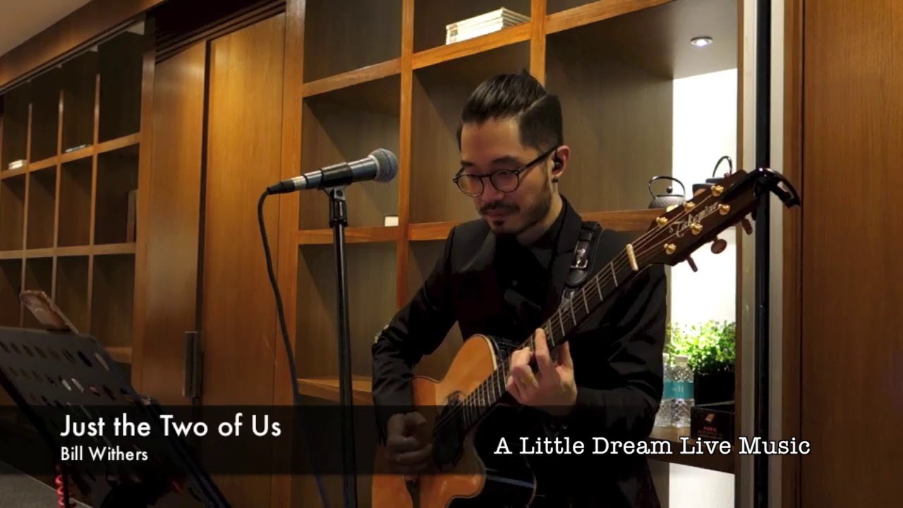 Jee Yon on vocals & guitar - compilation of classics & pop - YouTube