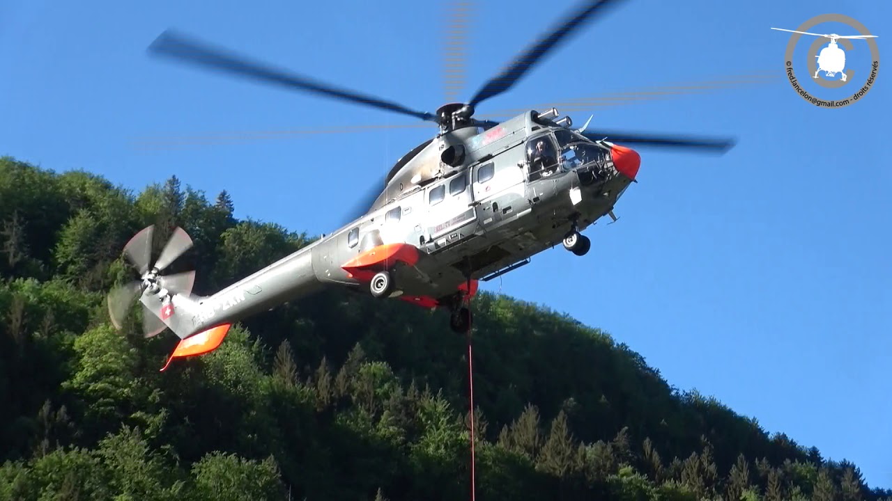 Super Puma SAF International mise en place ferraillage - YouTube