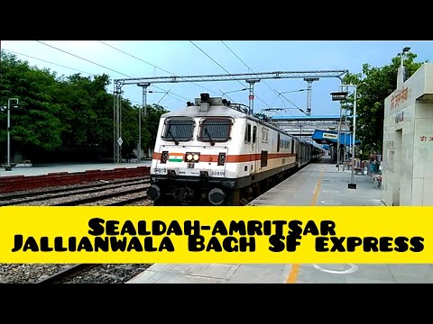 02379/Amritsar Jallianwala Bagh SF Express | SDAH-ASR | HWH WAP-7
