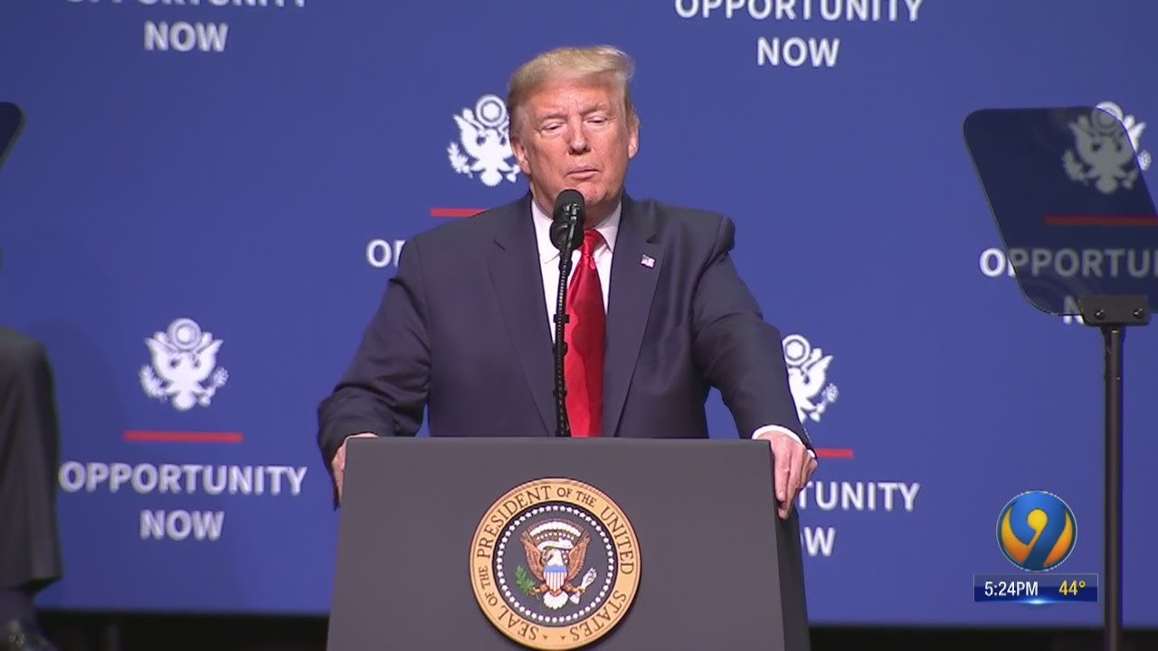 President Donald Trump ends busy week with Friday Charlotte visit - YouTube