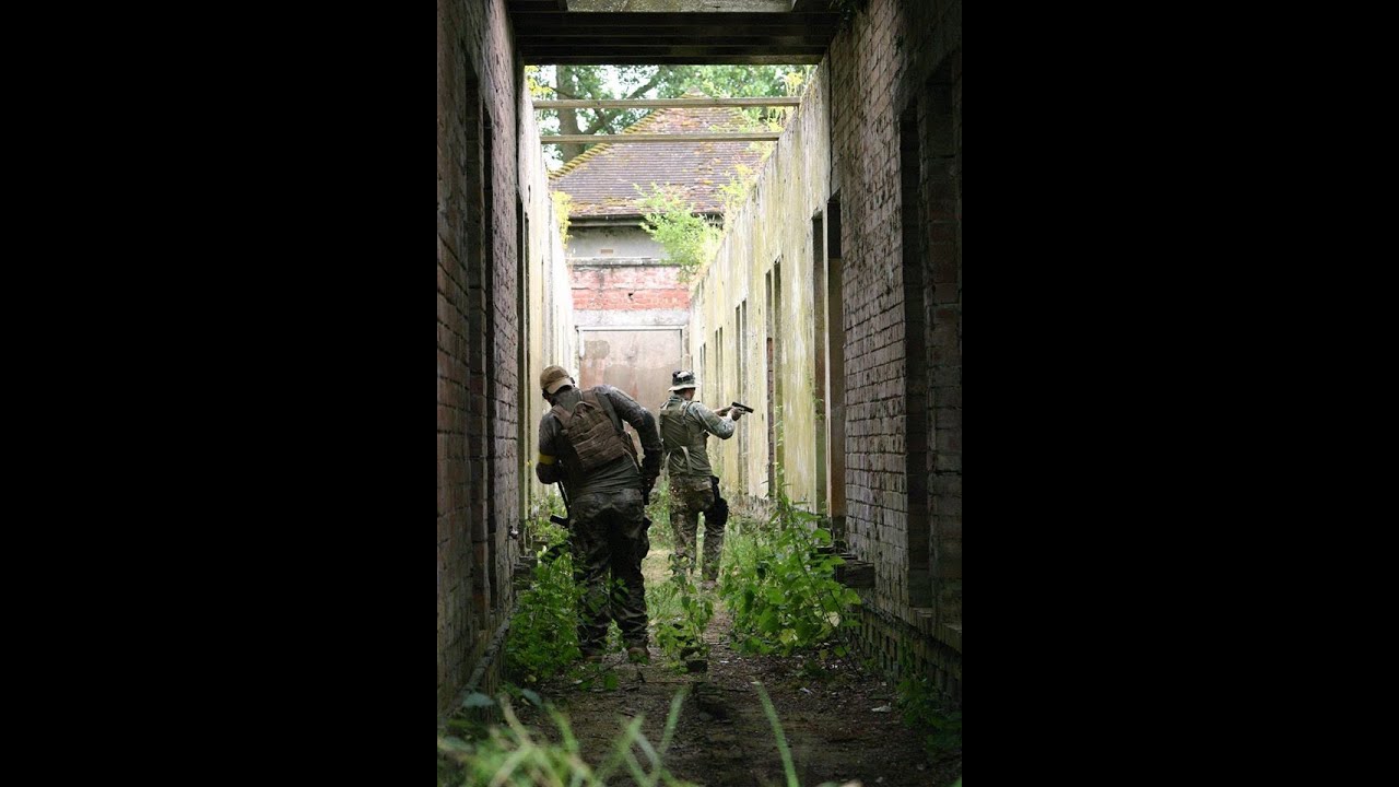 Yatesbury Airsoft Team death match - YouTube