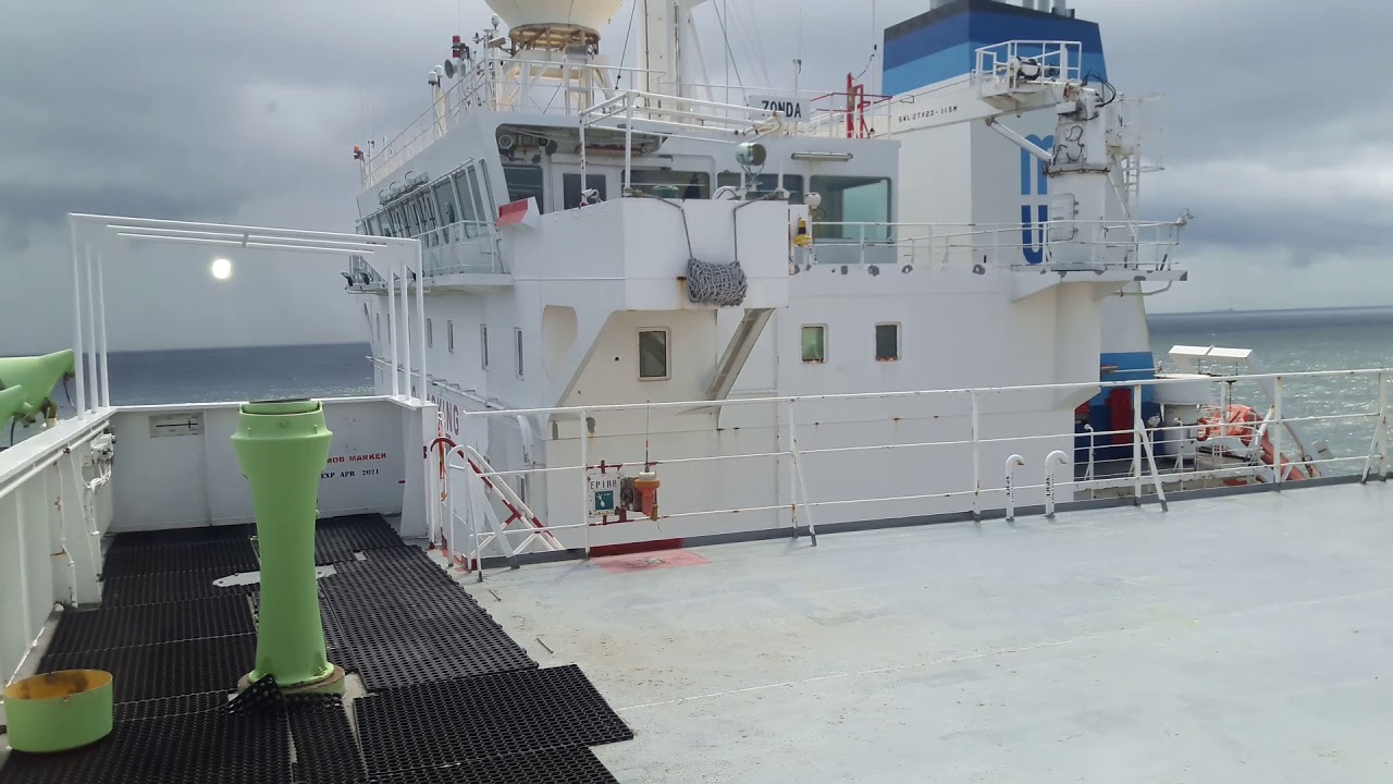 Unstable ship Rolling during STS - YouTube