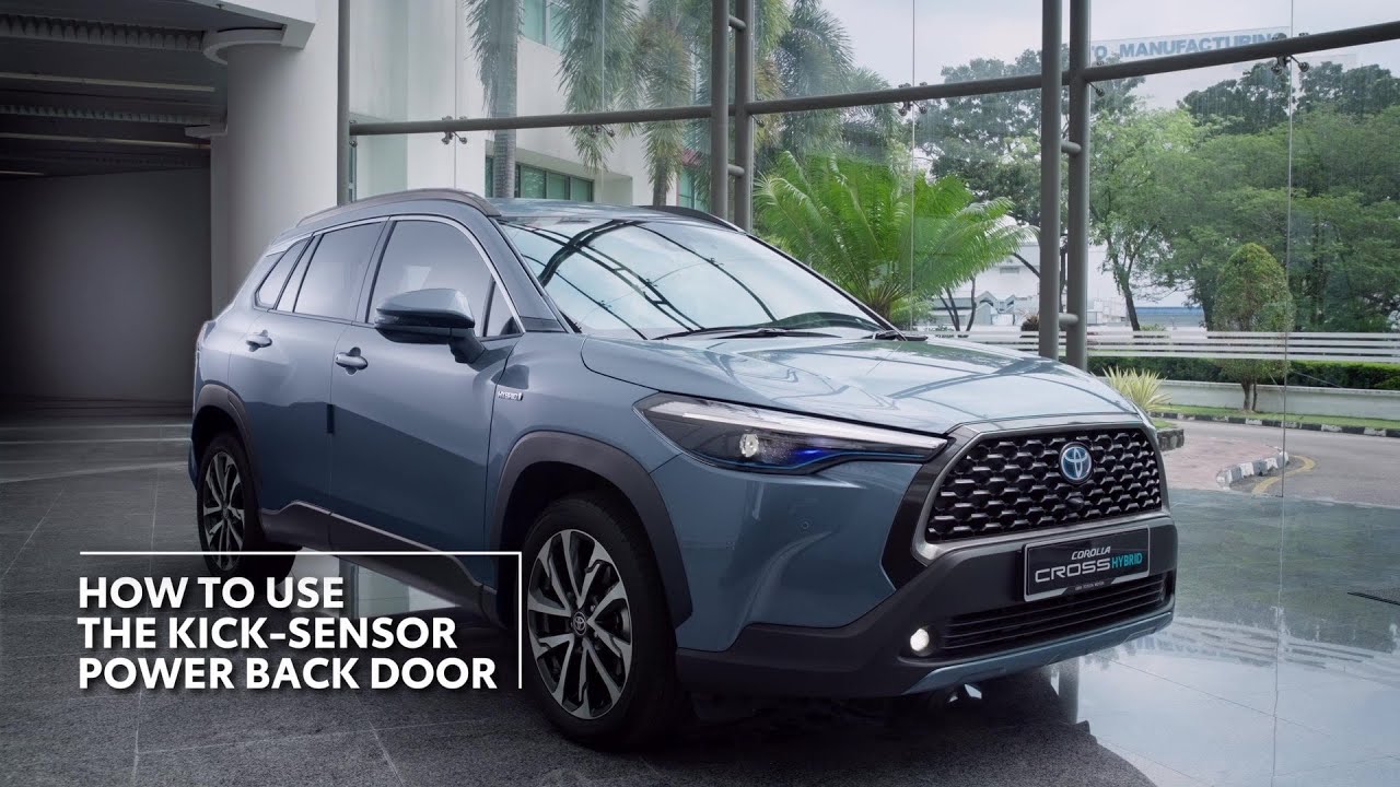 Corolla Cross Hybrid Kick-Sensor Power Back Door - YouTube