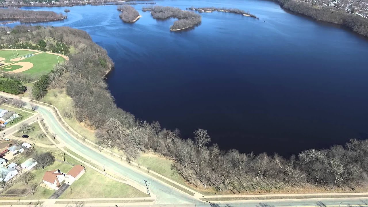 04 03 16 Dells Pond - YouTube
