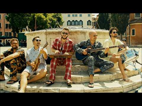 BTX - Pyžamo [Official Video]