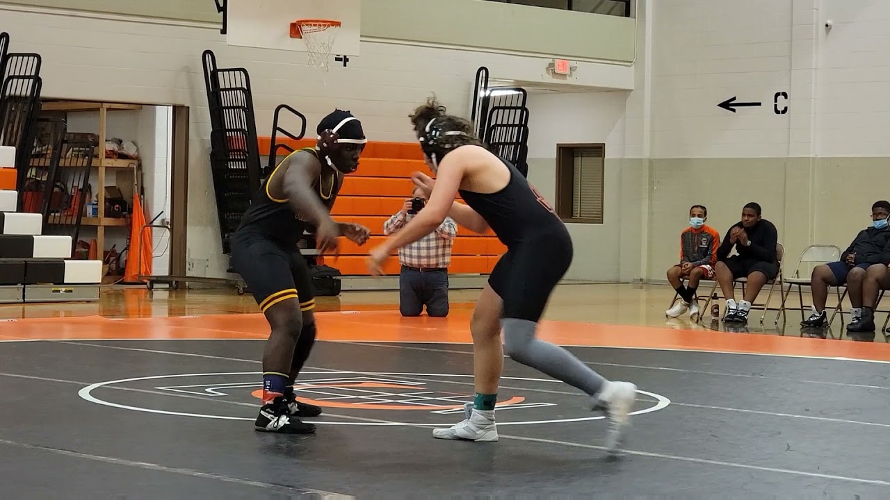 CRADOCK-24 VS CHURCHLAND-33 PORTSMOUTH MIDDLE SCHOOL WRESTLING - YouTube