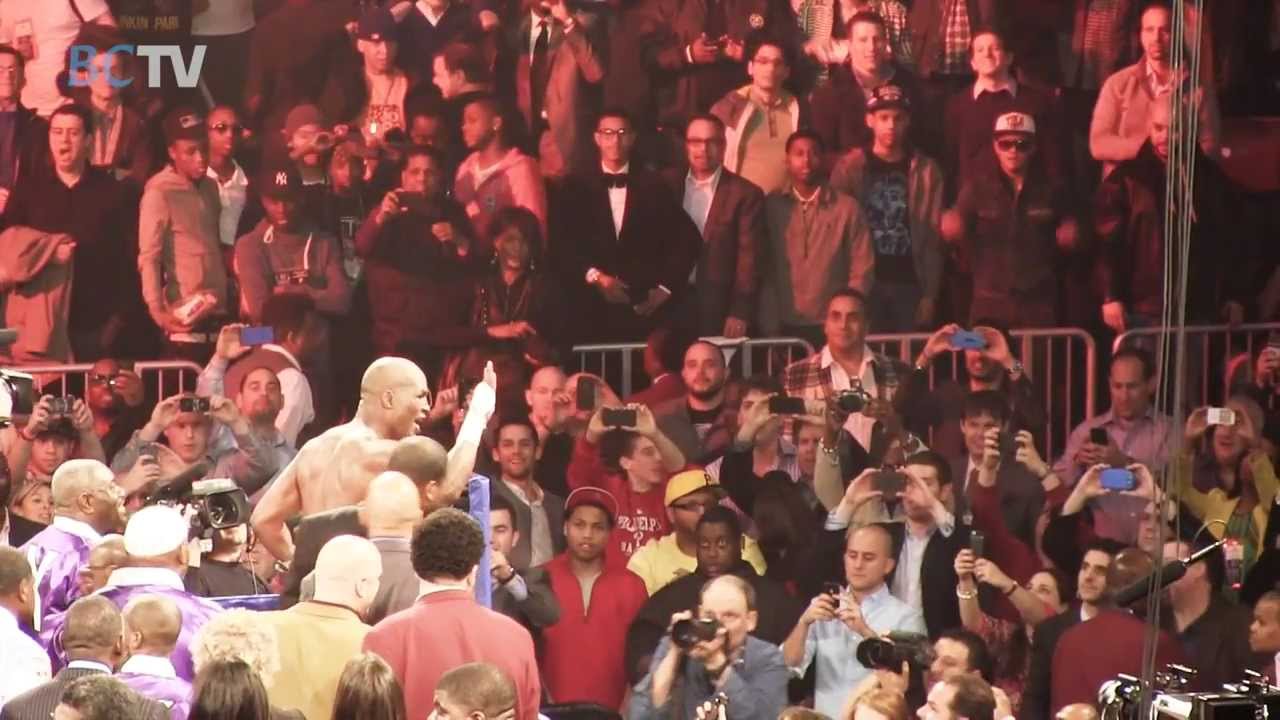 HBO World Championship Boxing Visits Barclays Center - YouTube