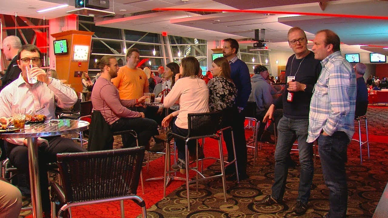 Anthony and DeDe Munoz host Super Bowl party to raise money for Lindner ...