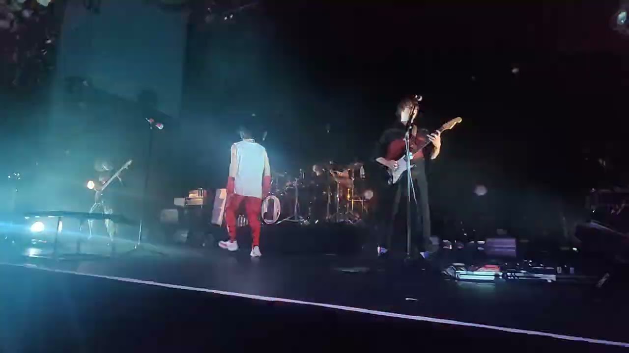 ONE OK ROCK - Save Yourself (Live at Austin 9/19/22) - YouTube