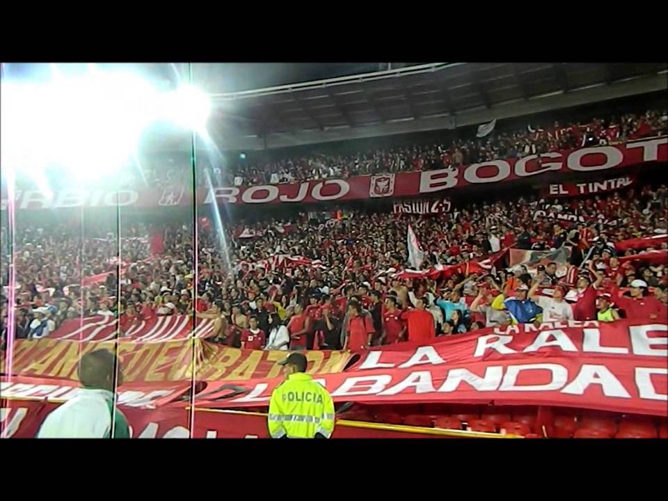 Disturbio Rojo Bogotá/ AMERICA- miy8z (31/07/2013) - YouTube