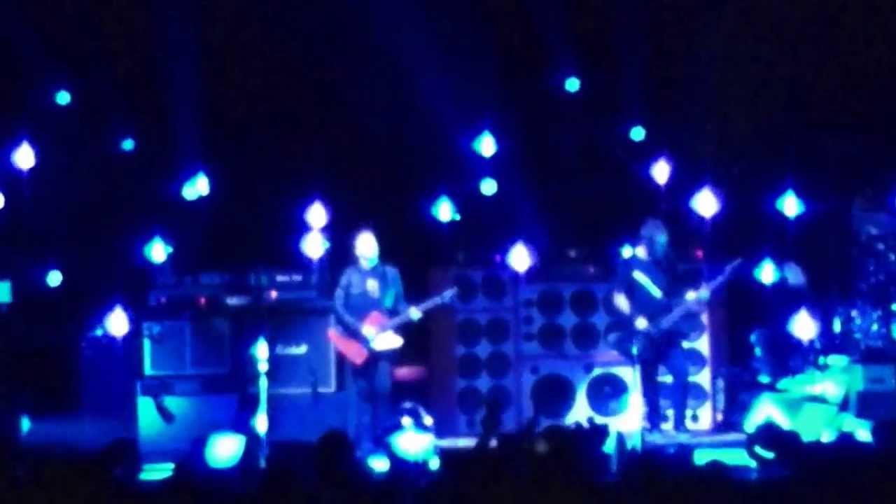 Pearl Jam Seattle Dec. 6th, 2013 Given To Fly - YouTube