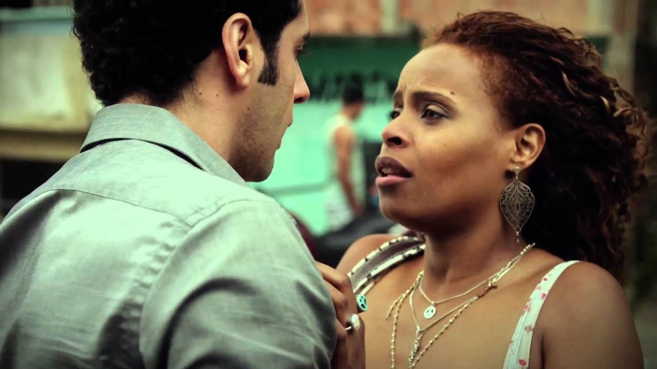 CLIPE ANITTA - COM QUE ROUPA - EXCLUSIVO "APAIXONADOS - O FILME" - YouTube