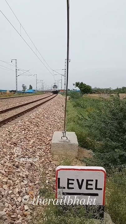 12060 Kota Jan Shatabdi express - YouTube