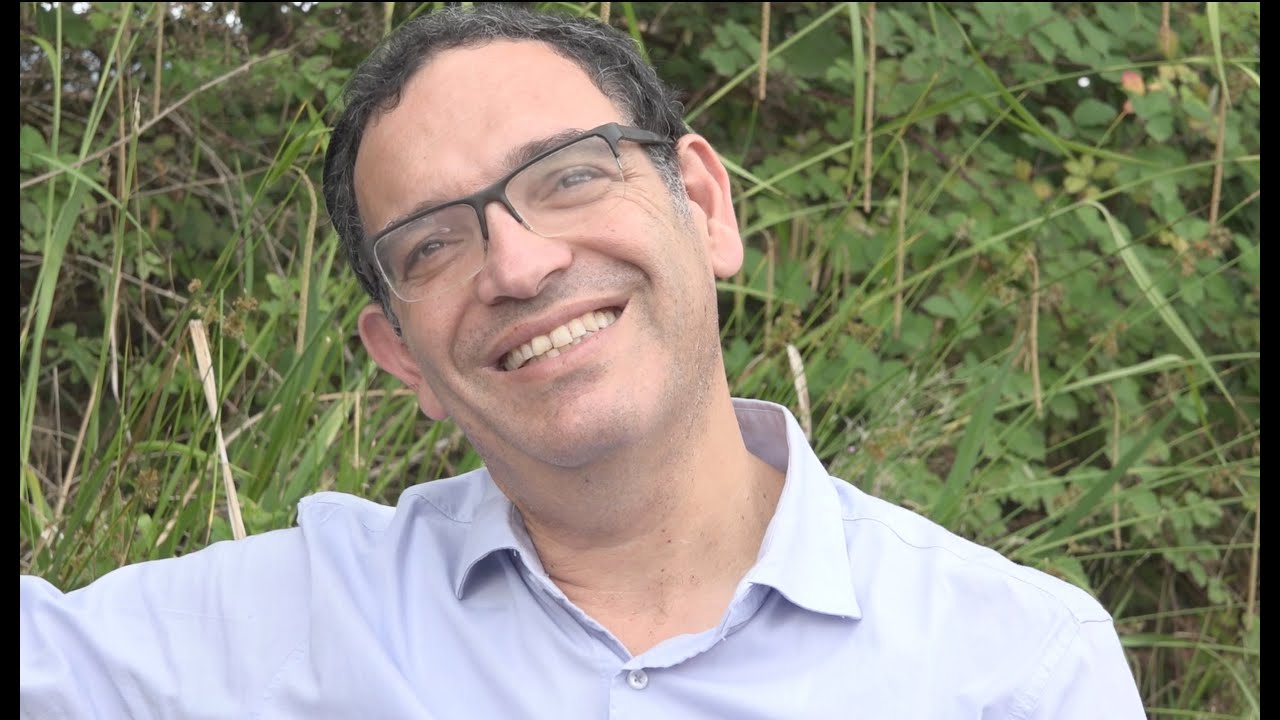 “Together We Can” - Talk by Shai Piron (2015) - YouTube