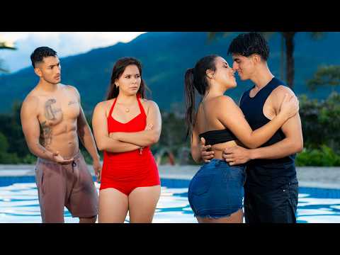 Hizmetçi numarası yaptı ve çiftliğin sahibini kendine âşık etti