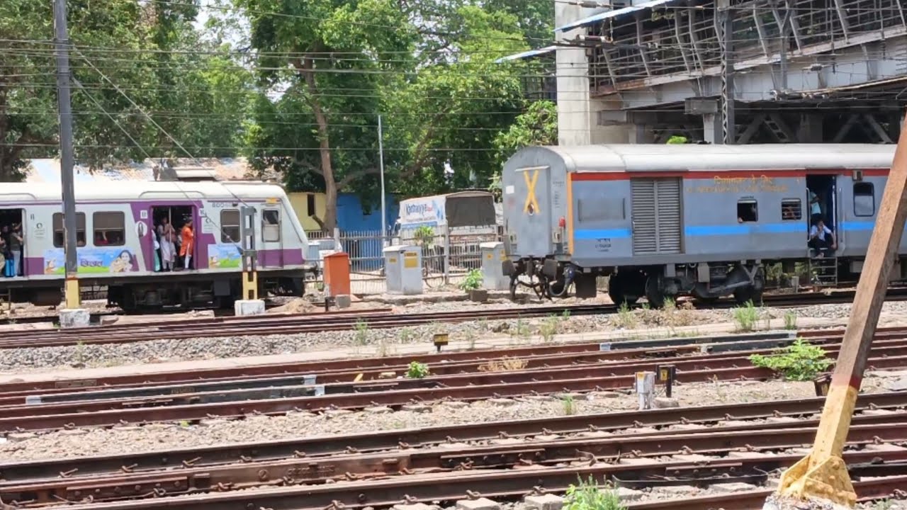 Banaras - Mumbai/LTT SF Express Arriving Kalyan Junction With Mumbai ...