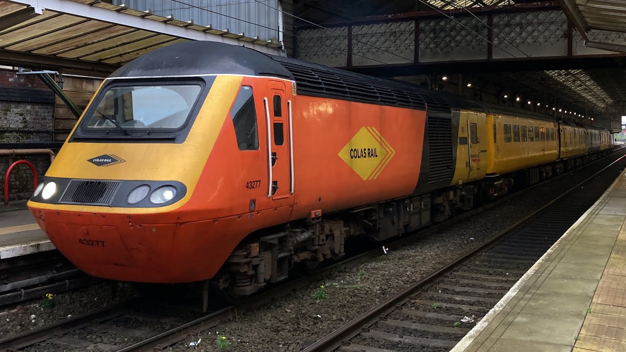 Class 43277 and 43272 power out of Preston on 1Z18 - YouTube