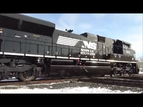 NS 1163 Brand New SD70ACe on CF&E NS Tower Lima Ohio - YouTube