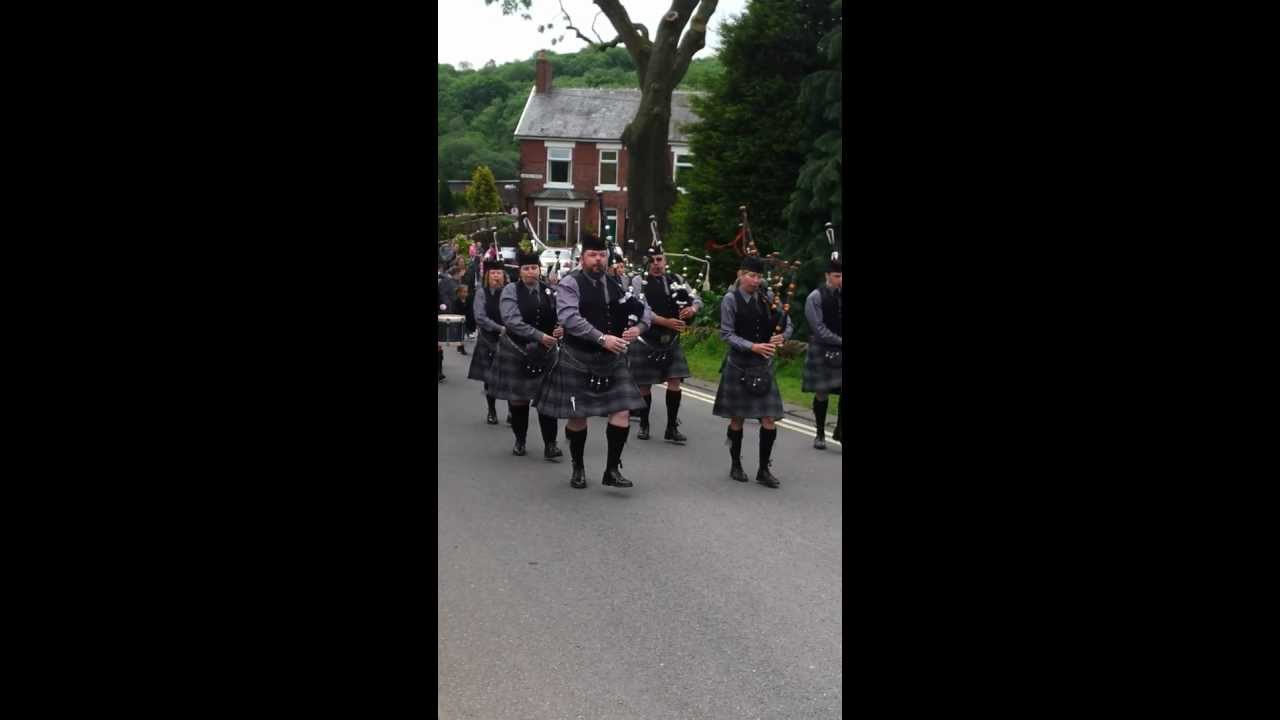 Broadbottom Village Pipers - YouTube