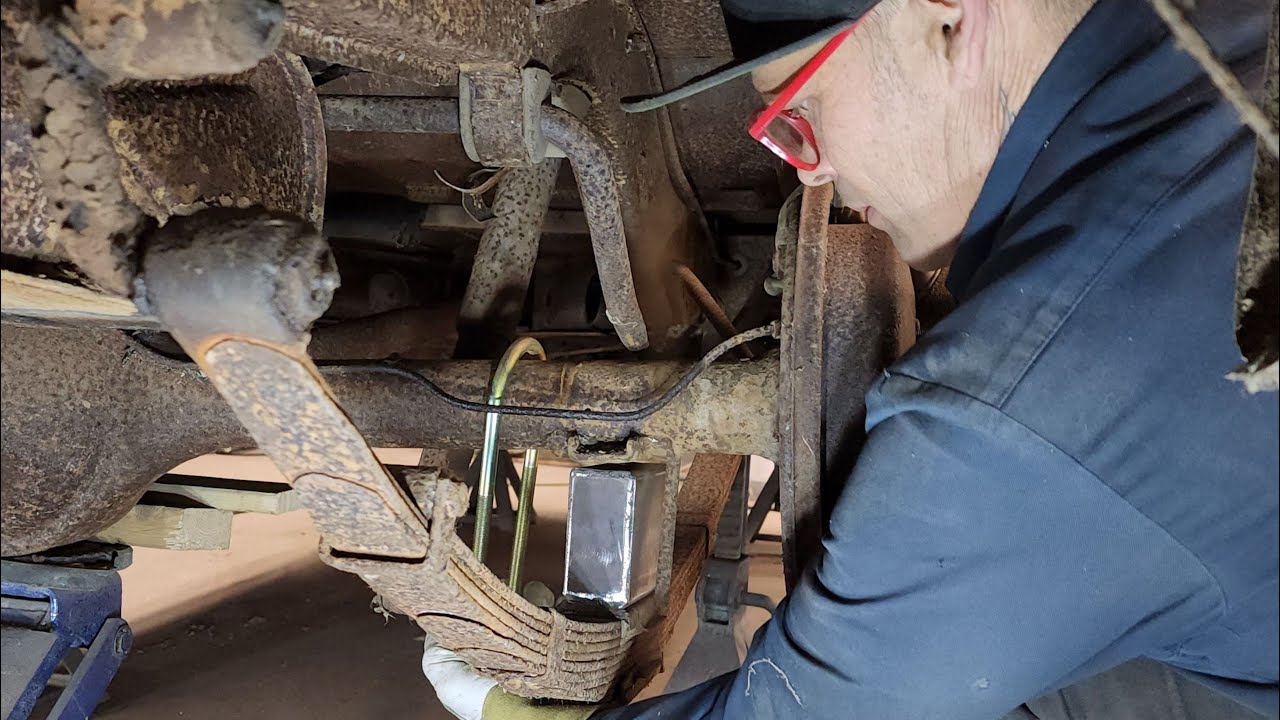 What a STRUGGLE installing the lowering blocks 😓 - YouTube