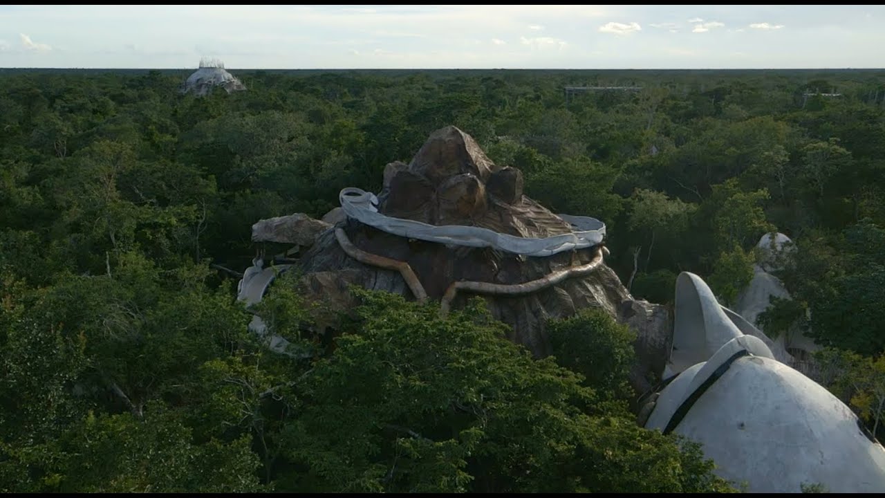 Lumbrero & Santiago Bartolome "Kuxtal" at AZULIK Uh May - "In Between ...