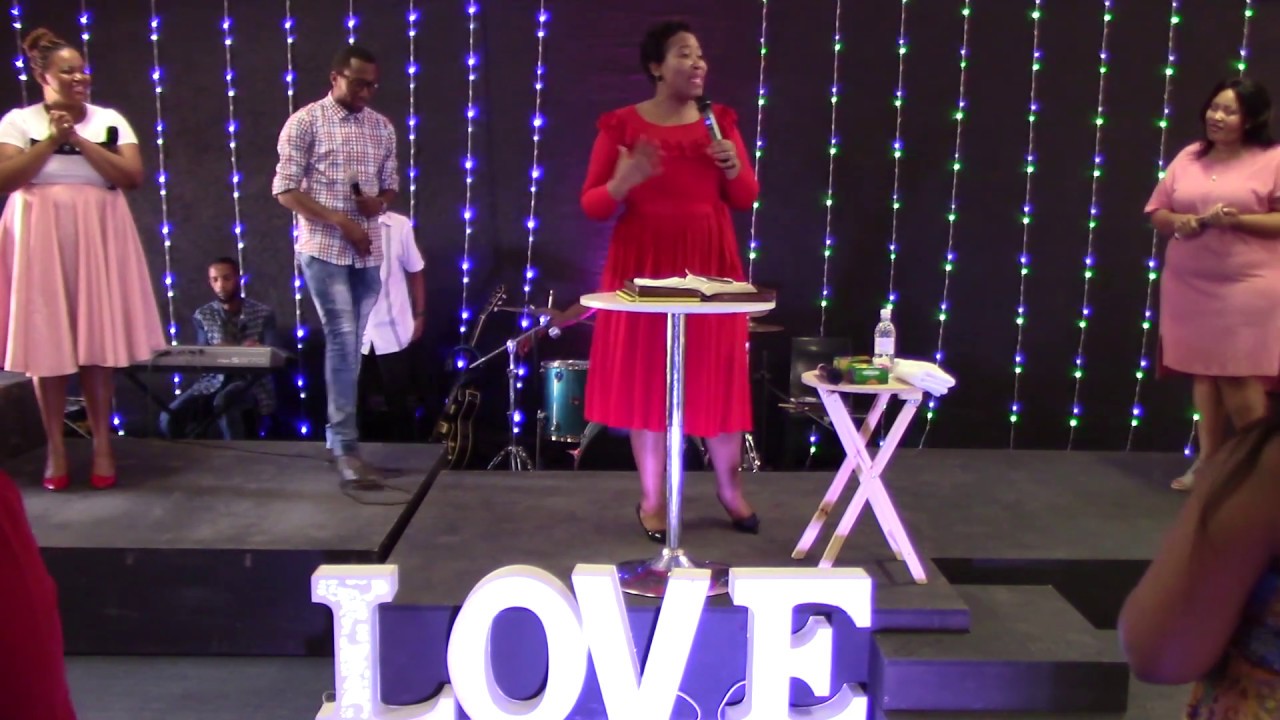 Apostle Thandi Mthethwa | Deborah Arise | 2019 Women's Conference - YouTube
