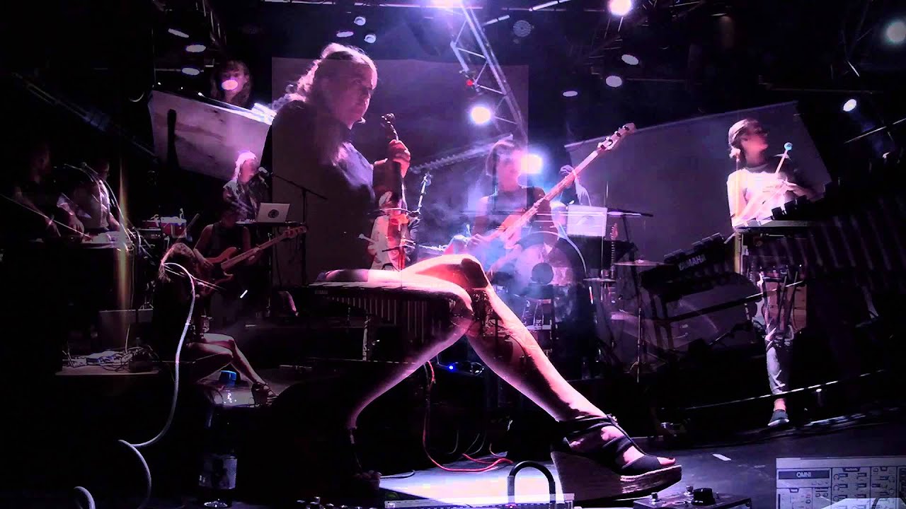 WE LIKE WE & KVINDEBANDET feat. Signe Klejs @ Radar 10.09.15 - YouTube