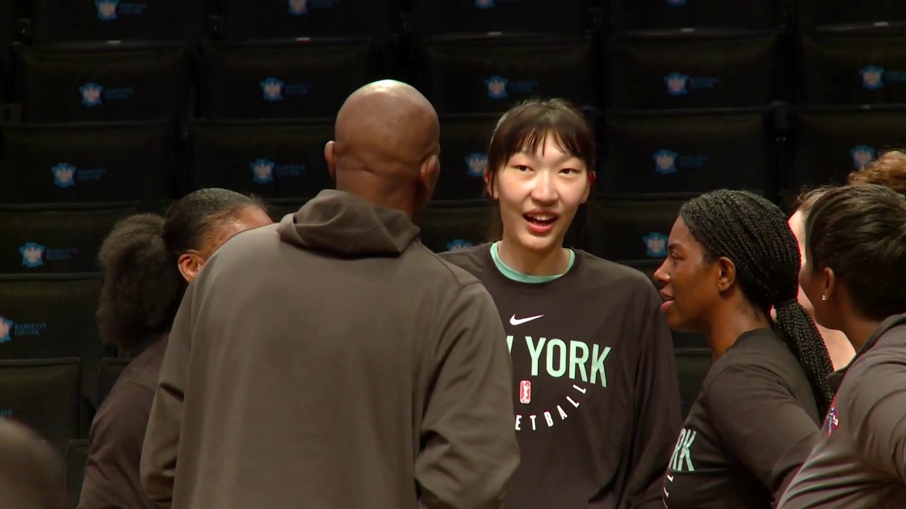 Chinese Center Han aims big at WNBA - YouTube
