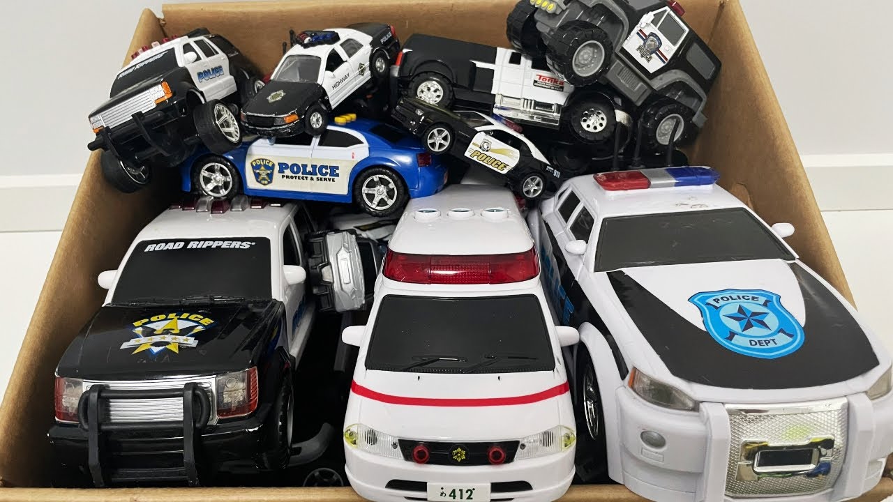 Mini Car Dispatch of Police Car and Ambulance for Emergency Running on ...
